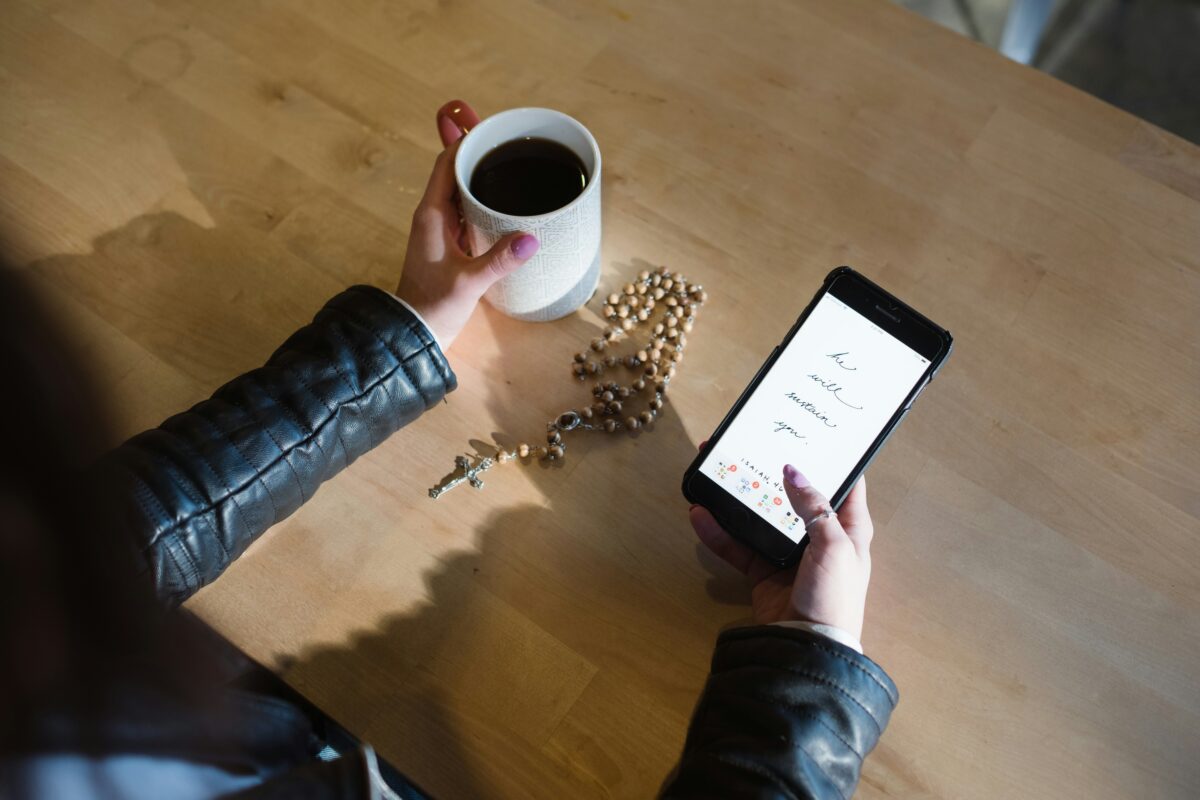 Faithfully Catholic Online Radio - CatholicRadio.com